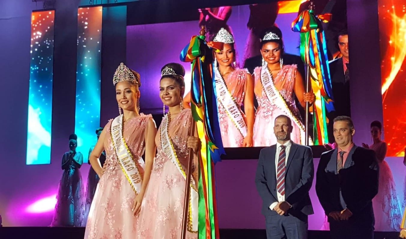 Lucía Arteaga y Virginia Pérez Perdomo, Reina y Romera de las fiestas ...