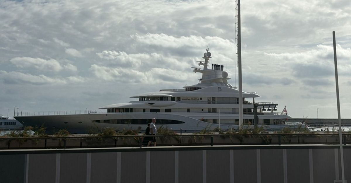 Así es el Mayan Queen IV, el megayate de 175 millones con balcón ...